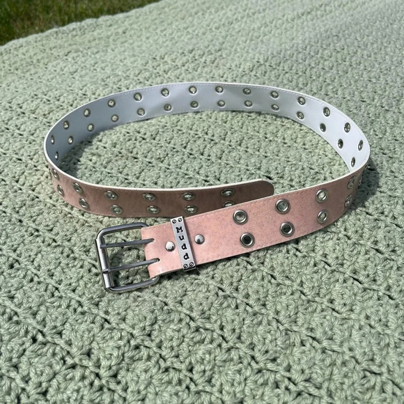 Mudd | Accessories | Y2k Mudd Double Grommet Studded Sparkly Glitter ...